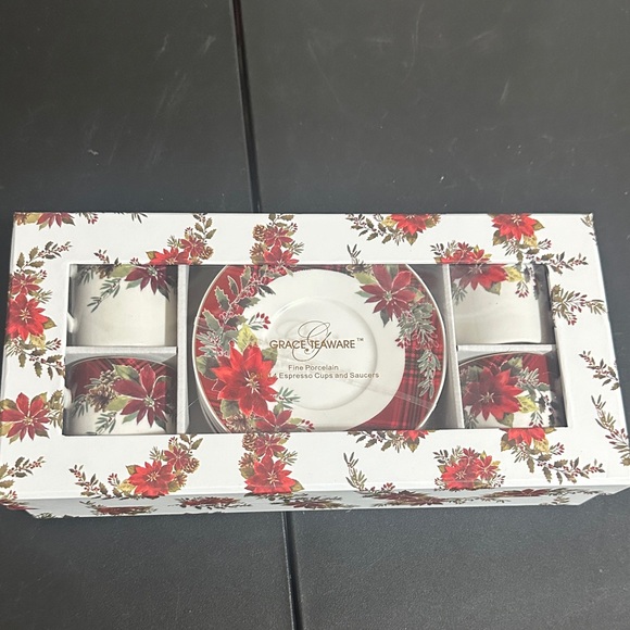 Grace Teaware | Dining | Grace Teaware Christmas Poinsetta Espresso ...